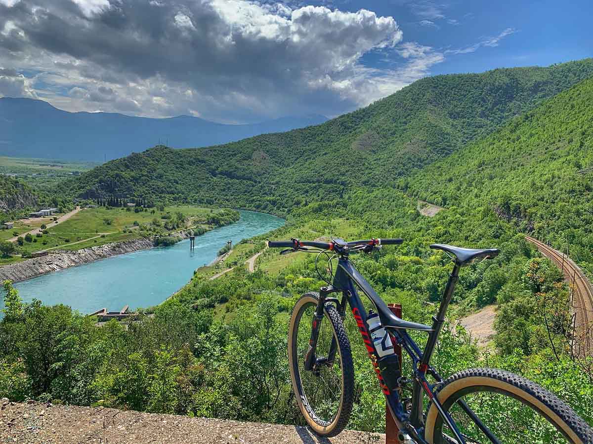 Salakovac: Sjevernim putovima Ćire - HerzegovinaBike